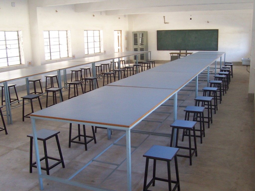 Reading Lab | J. H. Tarapore School
